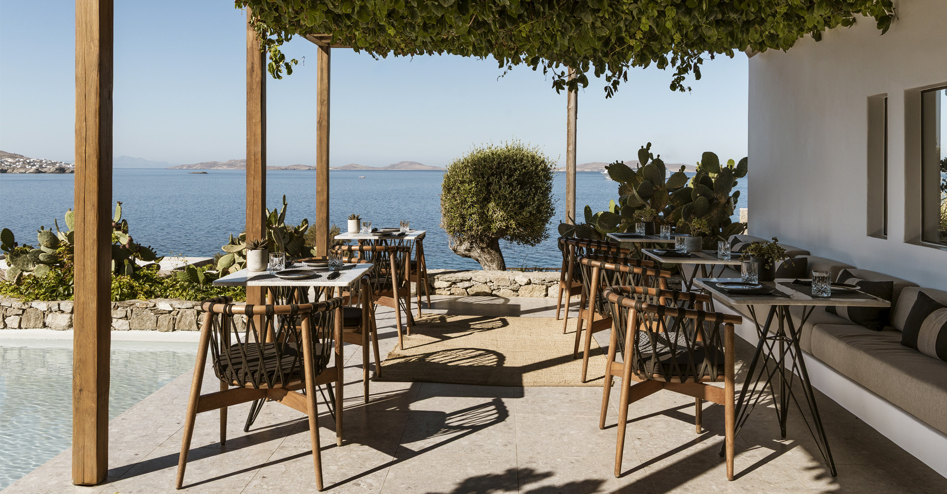 Light Fare & Bar | Mykonos Soul Suites
